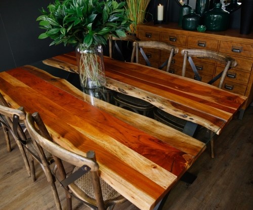 Wholesale home decor and furniture store